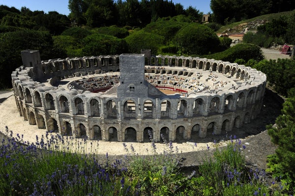 Arenes Arles